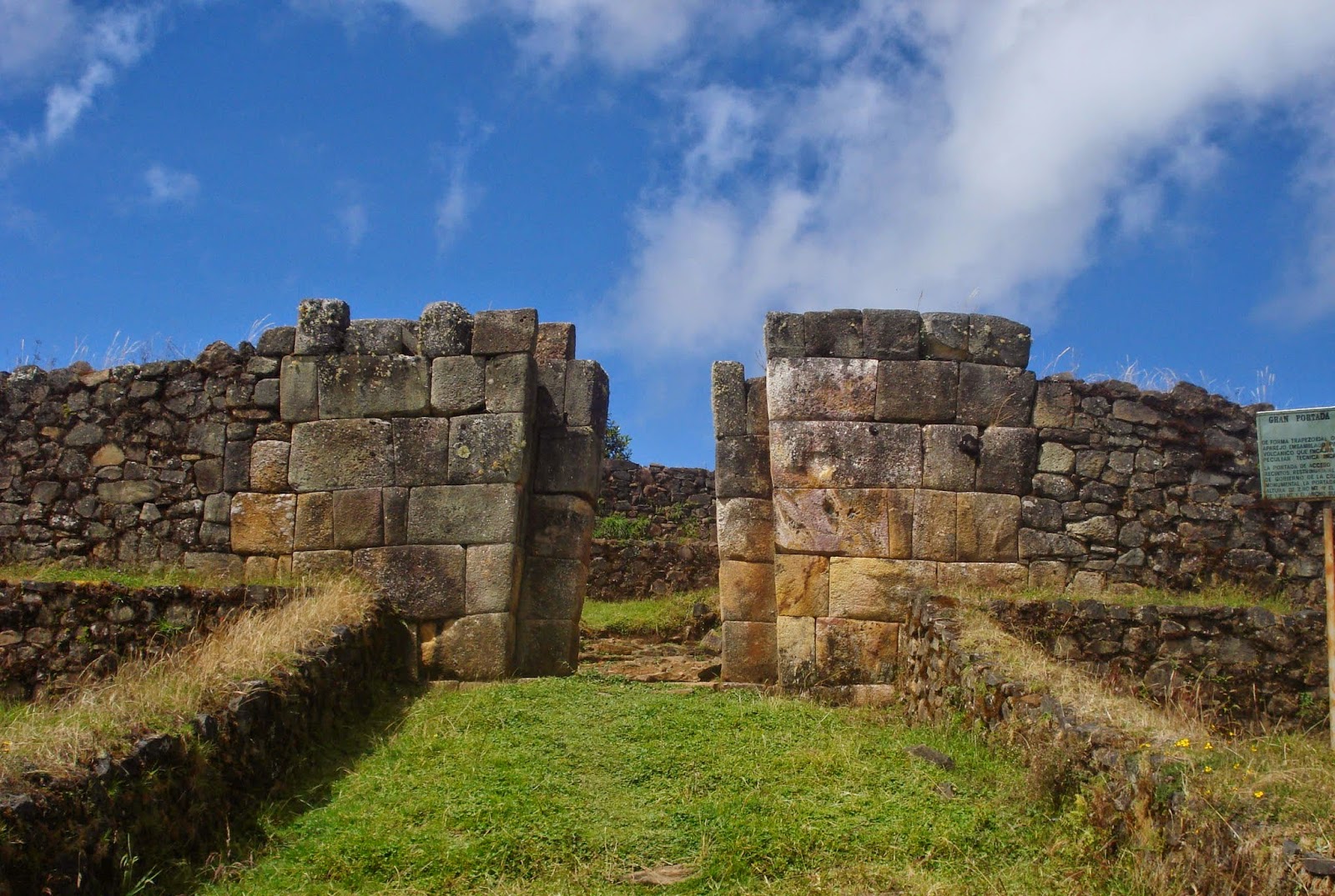 ZOE CRUZANDO LOS ANDES: PROVINCIA AYABACA