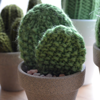 Sewing Barefoot: knit cactus