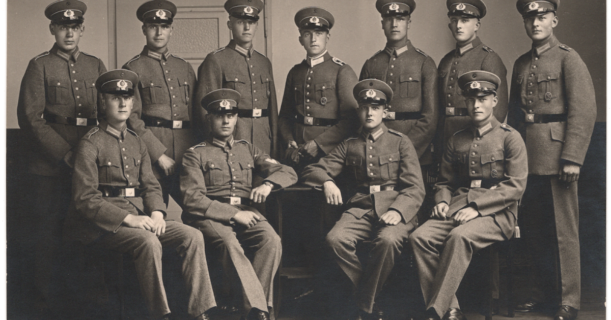 Reichswehr: Group of Reichswehr Soldiers