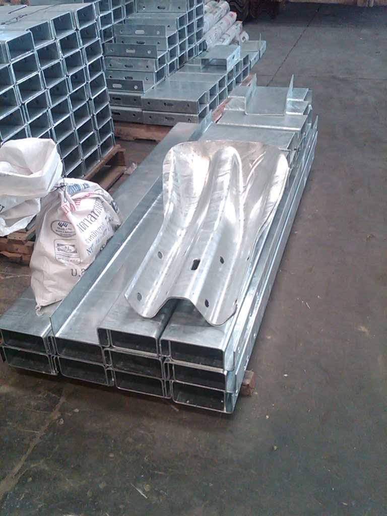 SUPPLIER PRASARANA LALU LINTAS: GUARD RAIL