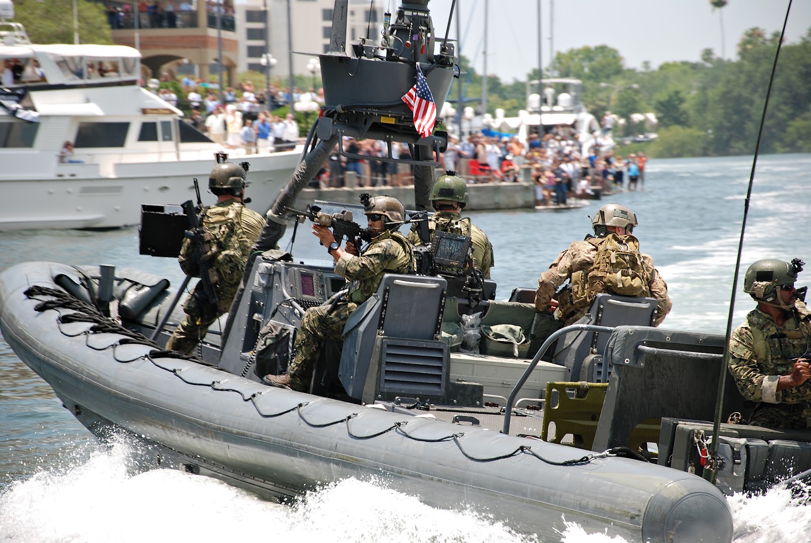 Tampa Daily Photo: Heavily Armed Special Operations Assault