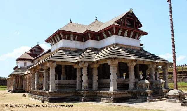 My India Travel: Thousand Pillar Basadi, Moodbidri