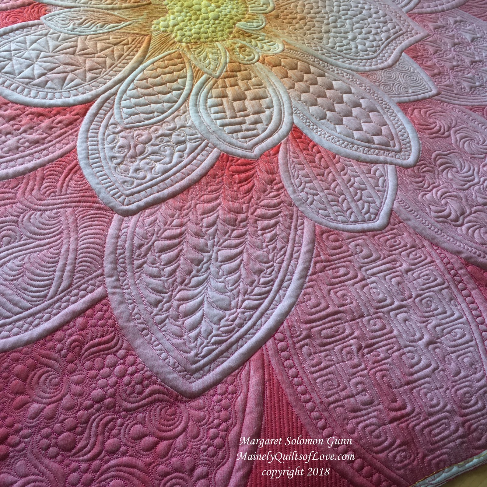 Sewing & Quilt Gallery: Creative Quilting