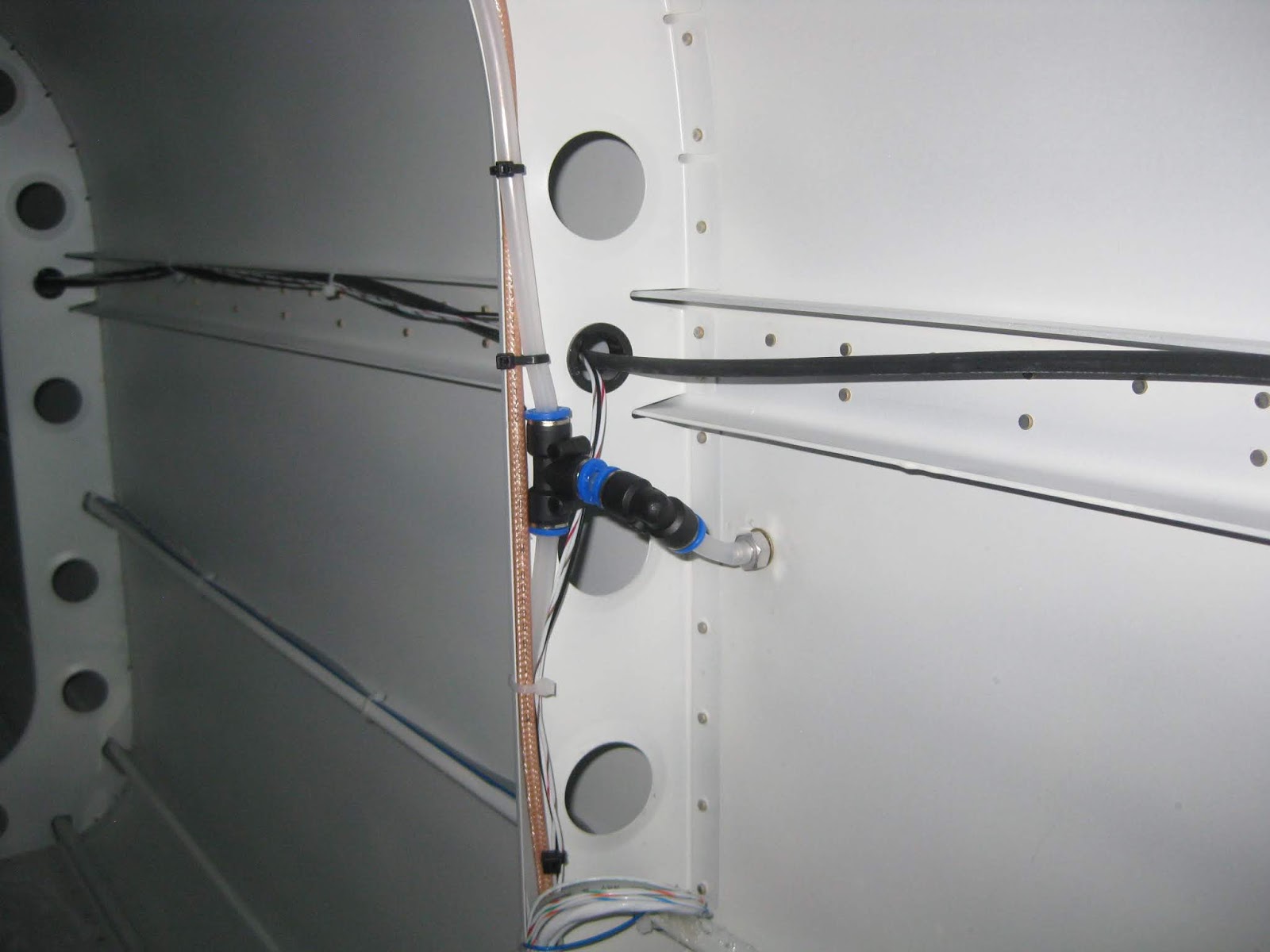 E's Van's RV-14A: Pitot-Static: Changed static ports and associated ...