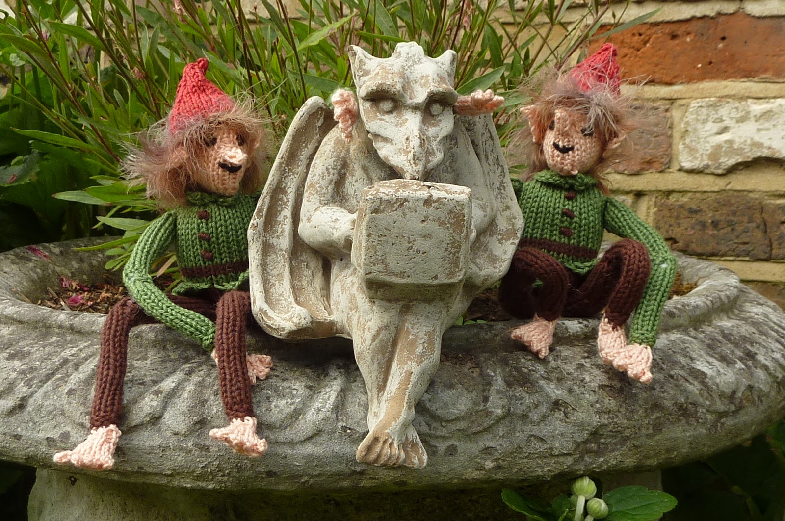 Am Bothan: Up the airy mountain, down the rushy glen, we daren't go a ...