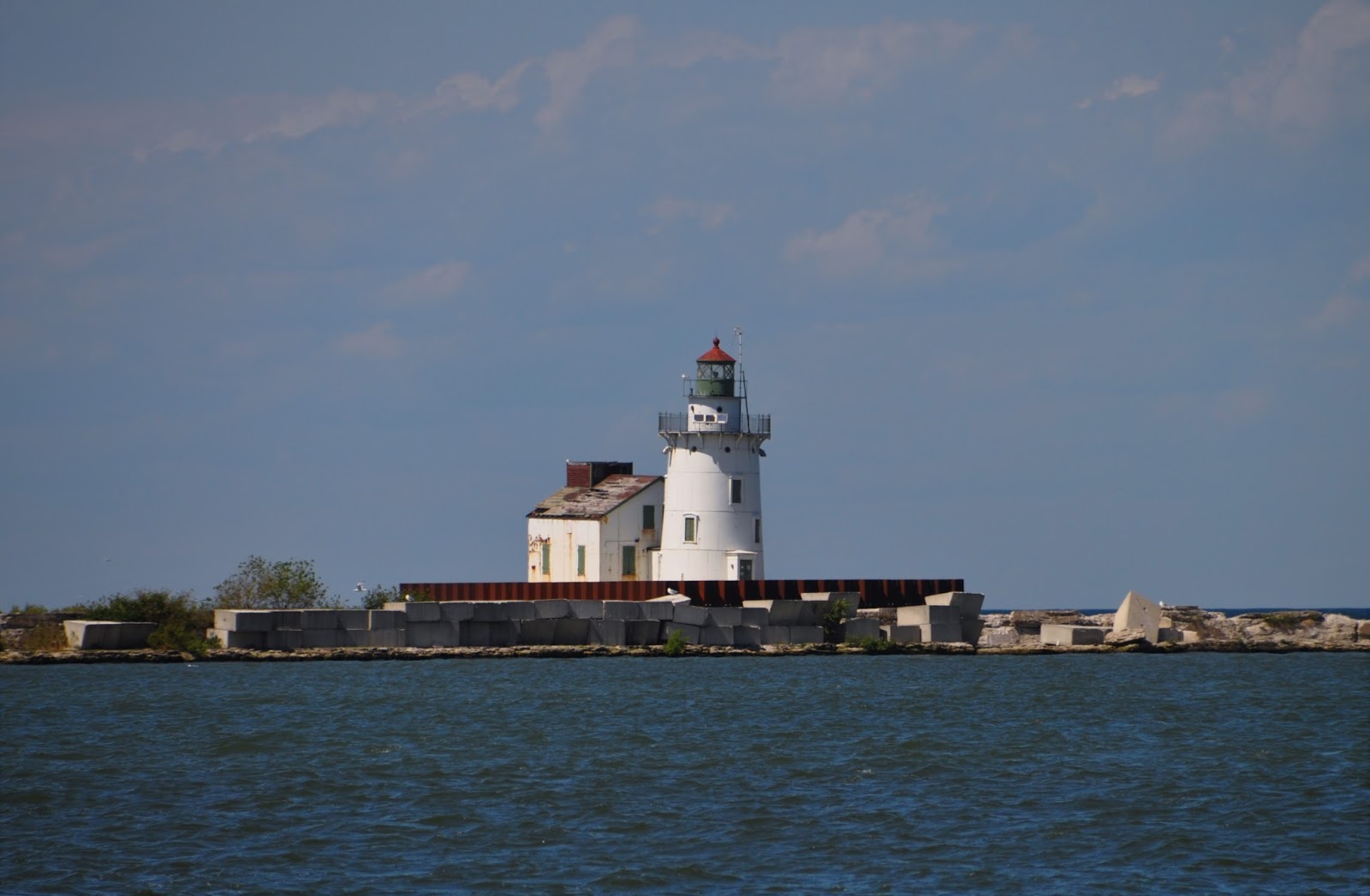 WC-LIGHTHOUSES: CLEVELAND HARBOR WEST PIERHEAD LIGHTHOUSE-CLEVELAND, OHIO