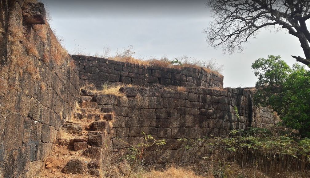 Bankot Fort (Himmatgad Fort) | Konkankatta.in