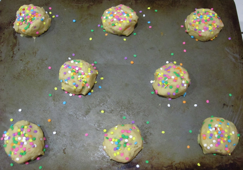 Vanilla Almond Easter Sprinkle Cookies - The Lindsay Ann