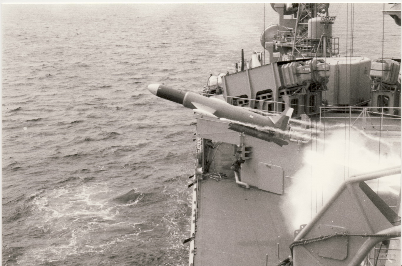 Оружие массового поражения: Противолодочная управляемая ракета Malafon