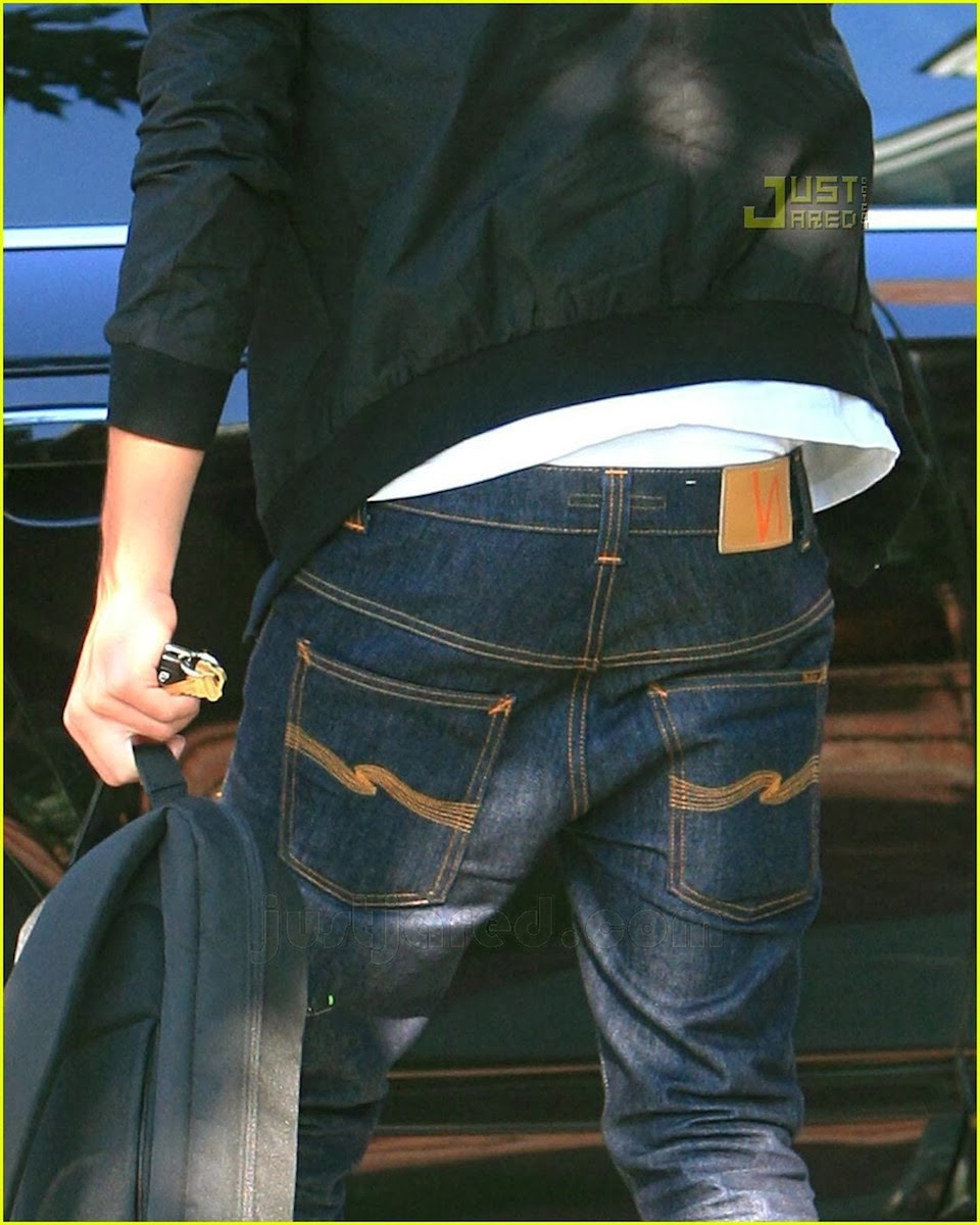 Celeb Saggers: SAGGER OF THE YEAR #4: Zac Efron Sagging Collection