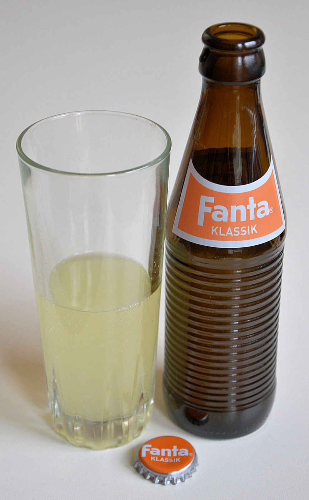 Retromobe - retro mobile phones and other gadgets: Fanta (1940)
