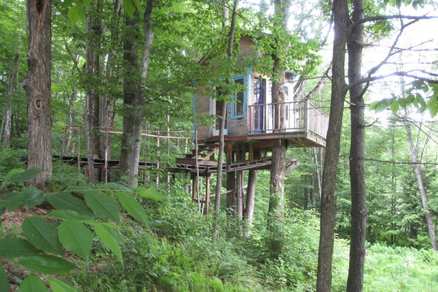 Relaxshacks.com: A few treehouse photos from my stay aloft in Vermont ...