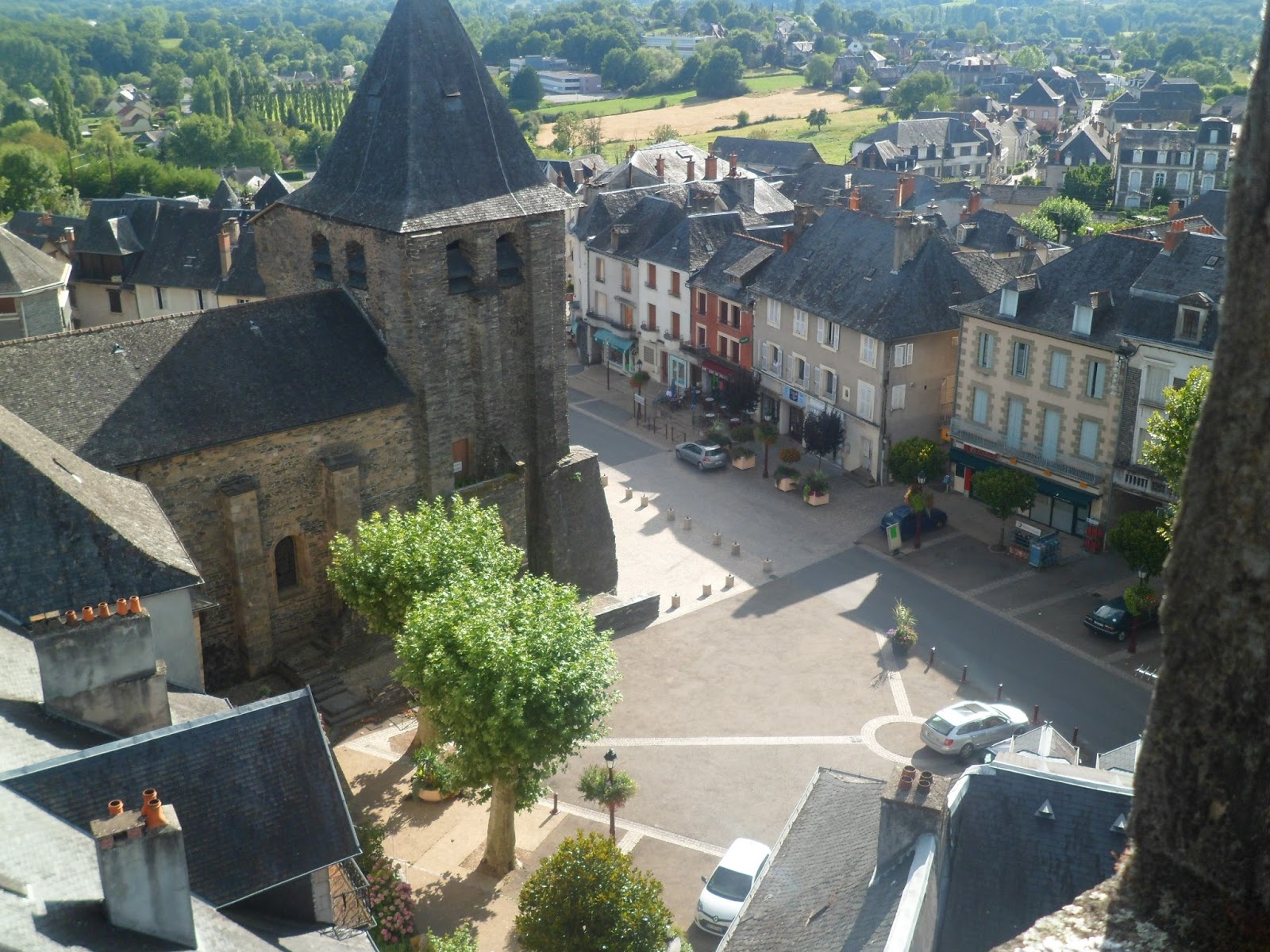 ALLASSAC PLUS BELLE VILLE DU MONDE: ALLASSAC : vues de la Tour César
