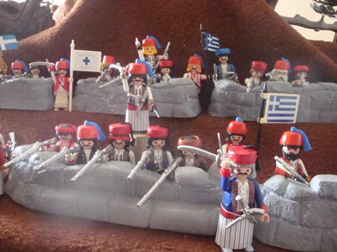 Ῥωμαίϊκο Ὁδοιπορικό: Οἱ ἥρωες τοῦ 1821 σὲ Playmobil