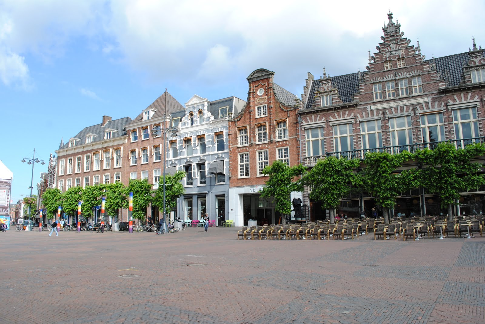 49 and Forward: Barteljorisstraat 19, Haarlem, NL "The Beje"