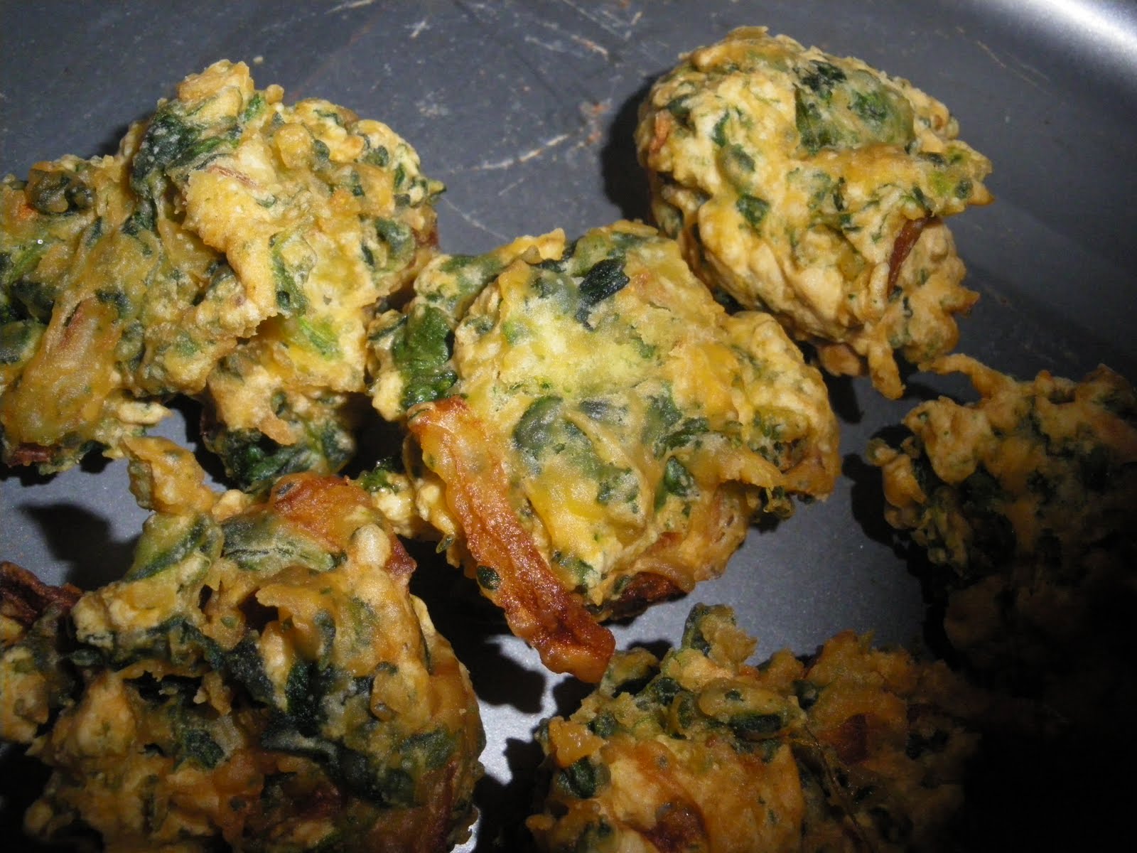 Mouth watering recipes from Azeema's Kitchen: Pakodi, Allam Pakodi ...
