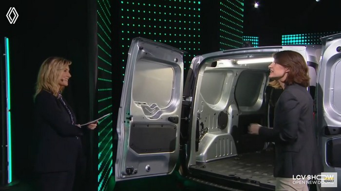 RENAULT LCV OPENS NEW DOORS