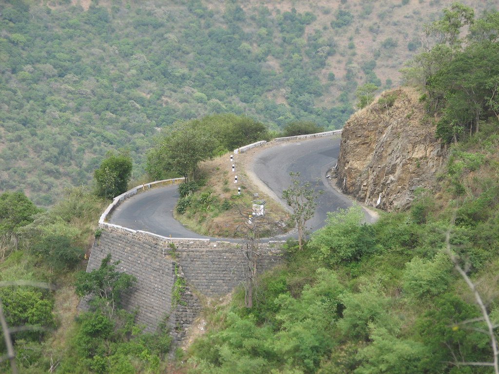 VaaLoo: Awesome Thimbam Ghat Hills Road-Tamil Nadu
