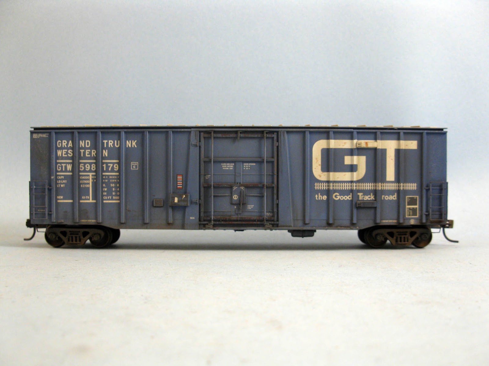 Hedley Junction: Weathering Atlas GTW NSC Boxcars