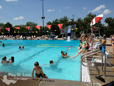 Play St. Louis: Manchester Aquatic Center, Manchester