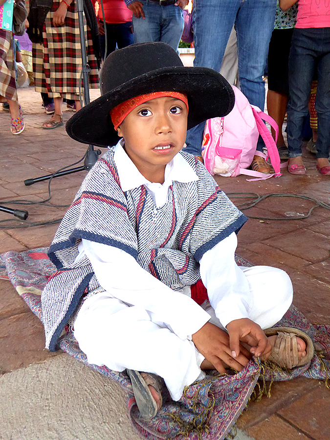 Oaxaca-The Year After: This is so Oaxaca.... These kids are too damn cute