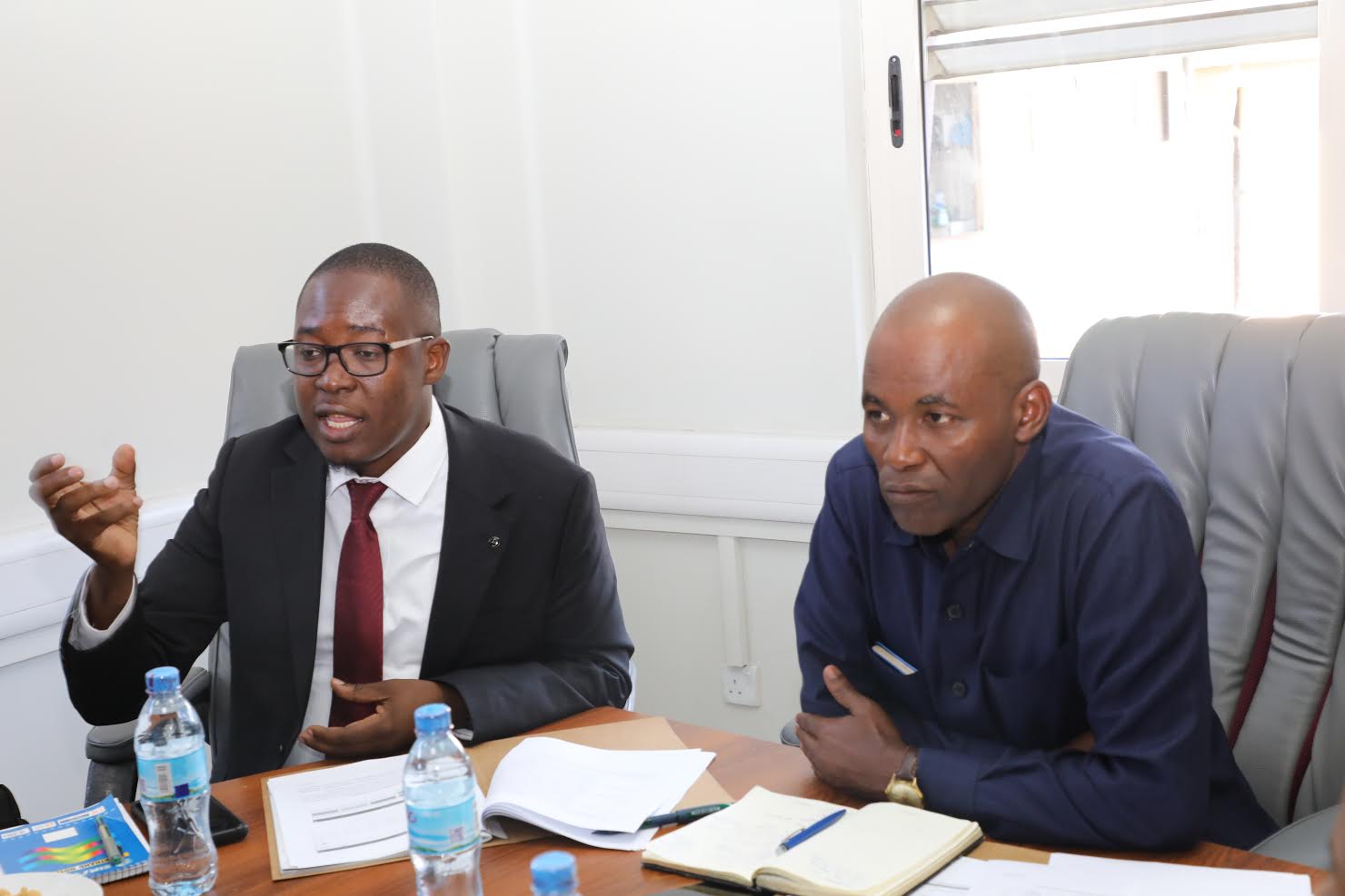 DKT. NDUGULILE ALITAKA BARAZA LA WATUMIAJI WA HUDUMA ZA MAWASILIANO ...