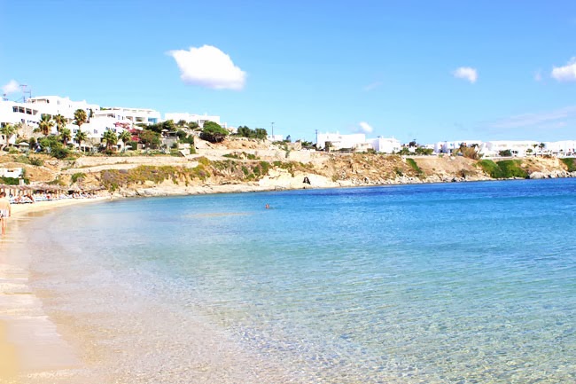 Paraga beach & Psarou beach | Mykonos island | GLAM FAB HAPPY