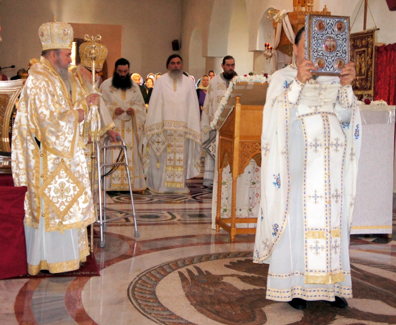 ΓΝΗΣΙΑ ΟΡΘΟΔΟΞΟΣ ΕΚΚΛΗΣΙΑ ΤΗΣ ΕΛΛΑΔΟΣ - ΙΕΡΑ ΣΥΝΟΔΟΣ