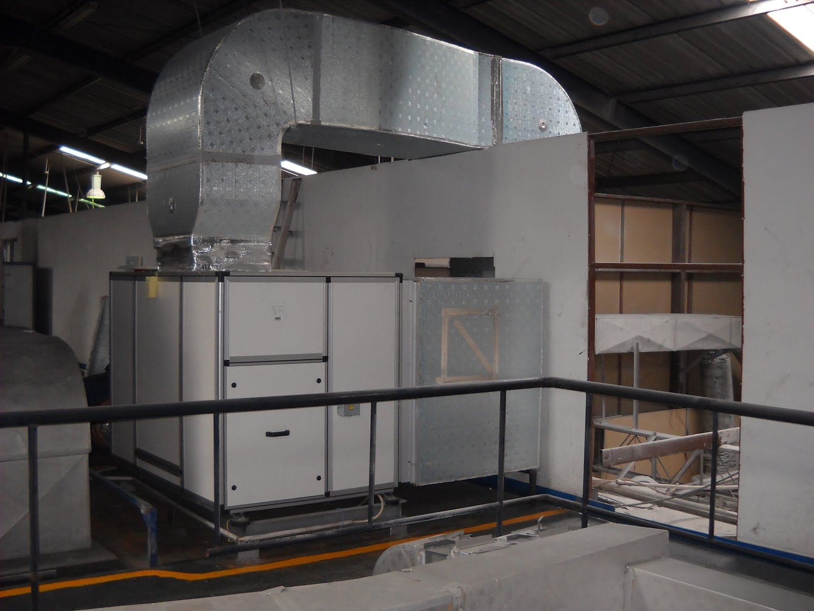 Pengertian SIstem AC dalam Bangunan - Arsitur Studio