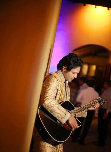 Roshan Ranawana Homecoming Photos | Sri Lanka Hot Picture Gallery.