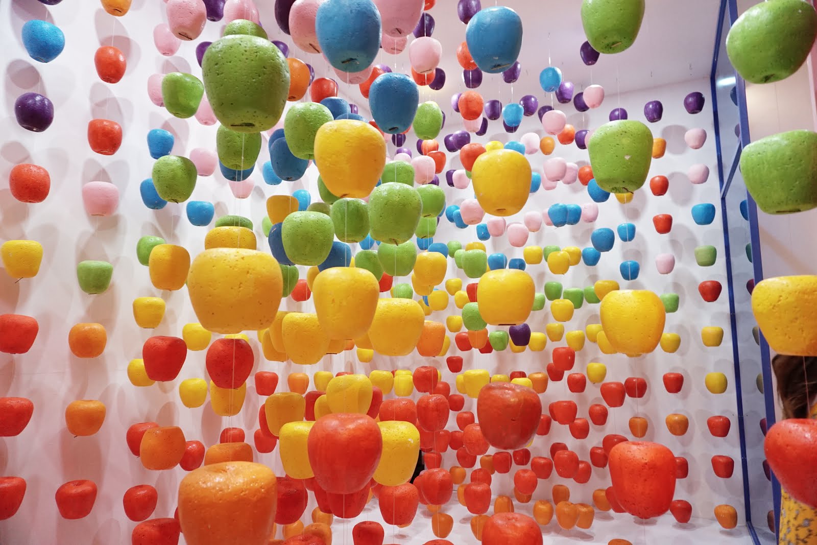 [Art]: Haluu World - Stevie Wong