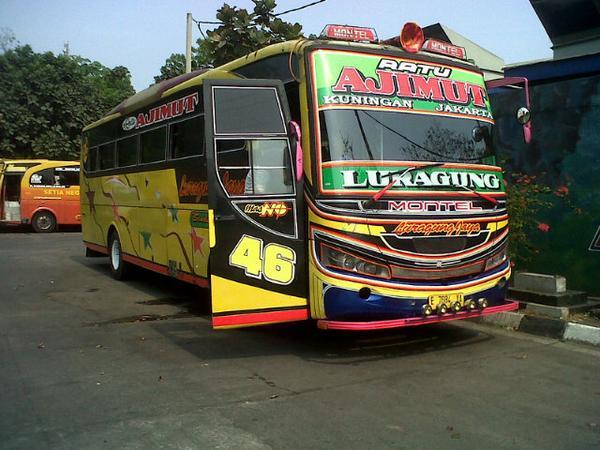 Antara Yang Unik dari Bus Kuningan - Jakarta