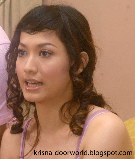 Foto Hot Lyra Virna (Lyra Virna hot photos) ~ MAKING LOVE