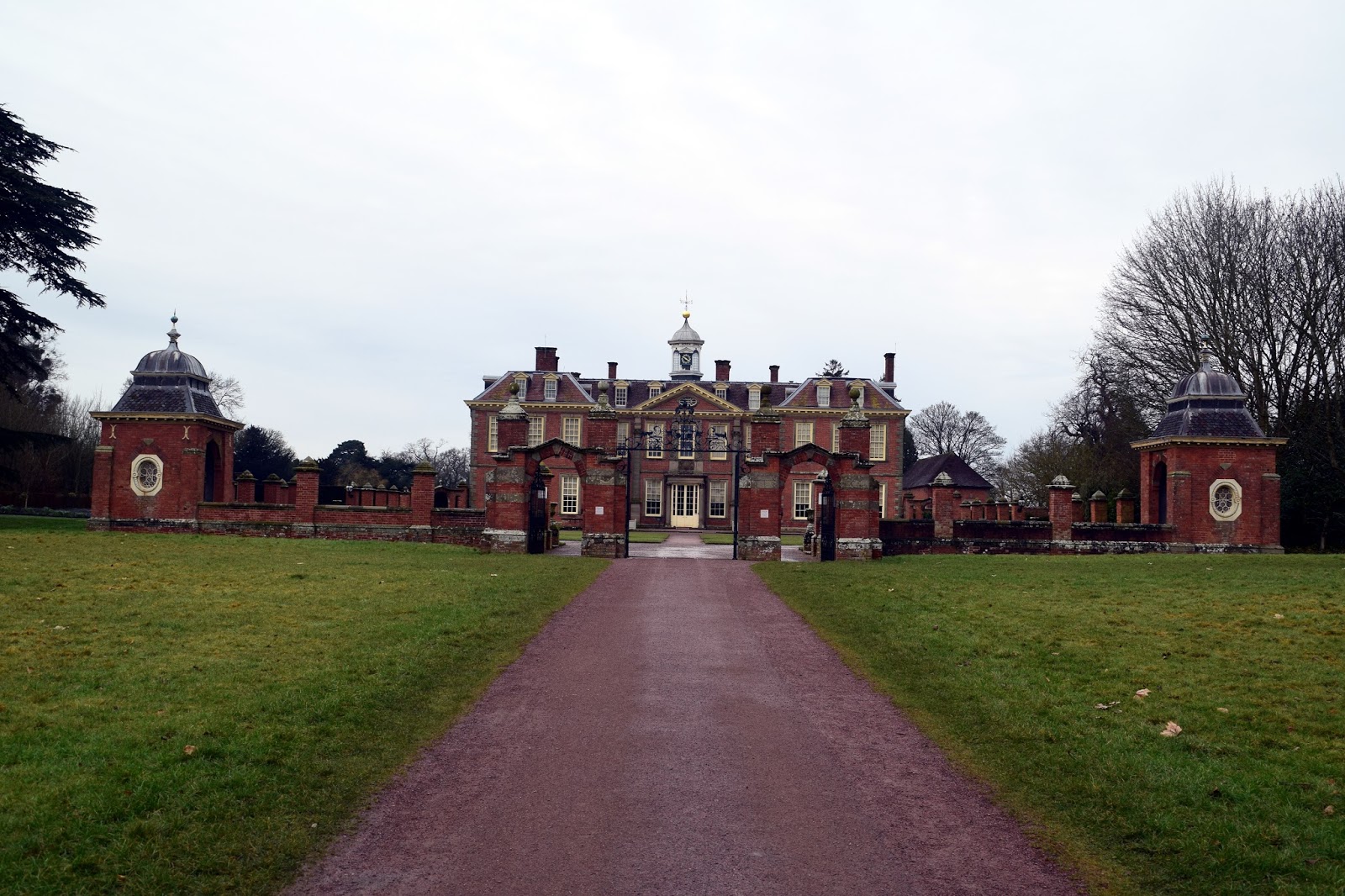 Enjoy your time with beautiful places: William and Mary-style country ...