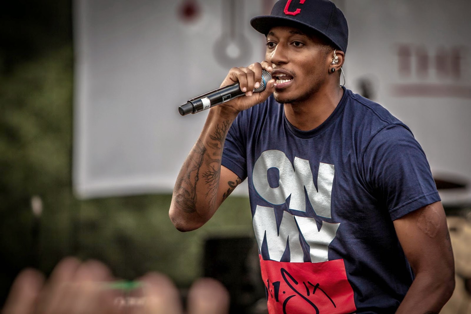 Lecrae To Reveal Details of Suicide Attempt, Drug & Alcohol Struggle in ...