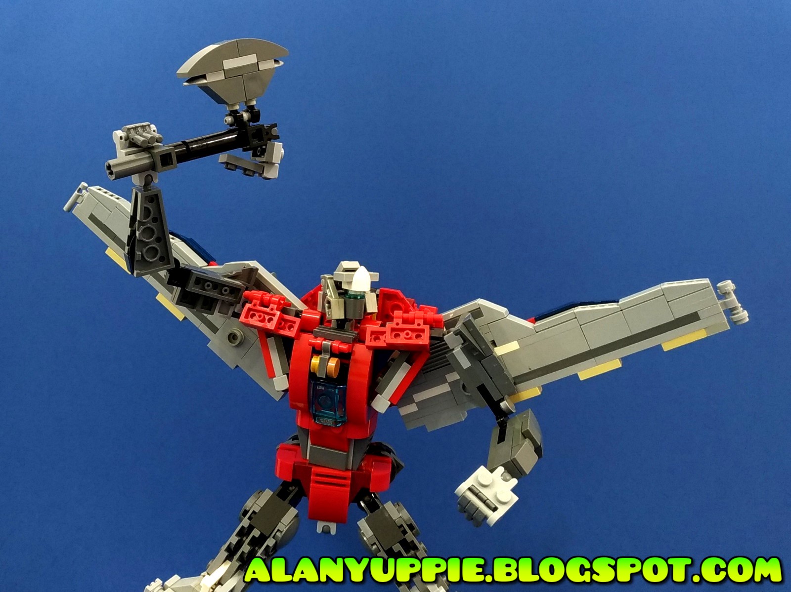 Alanyuppie's LEGO Transformers: LEGO Triple Changer Broadside v2 Part 2 ...