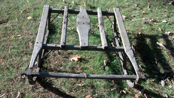 Log Cabin Antiques & Gifts: Wooden sled