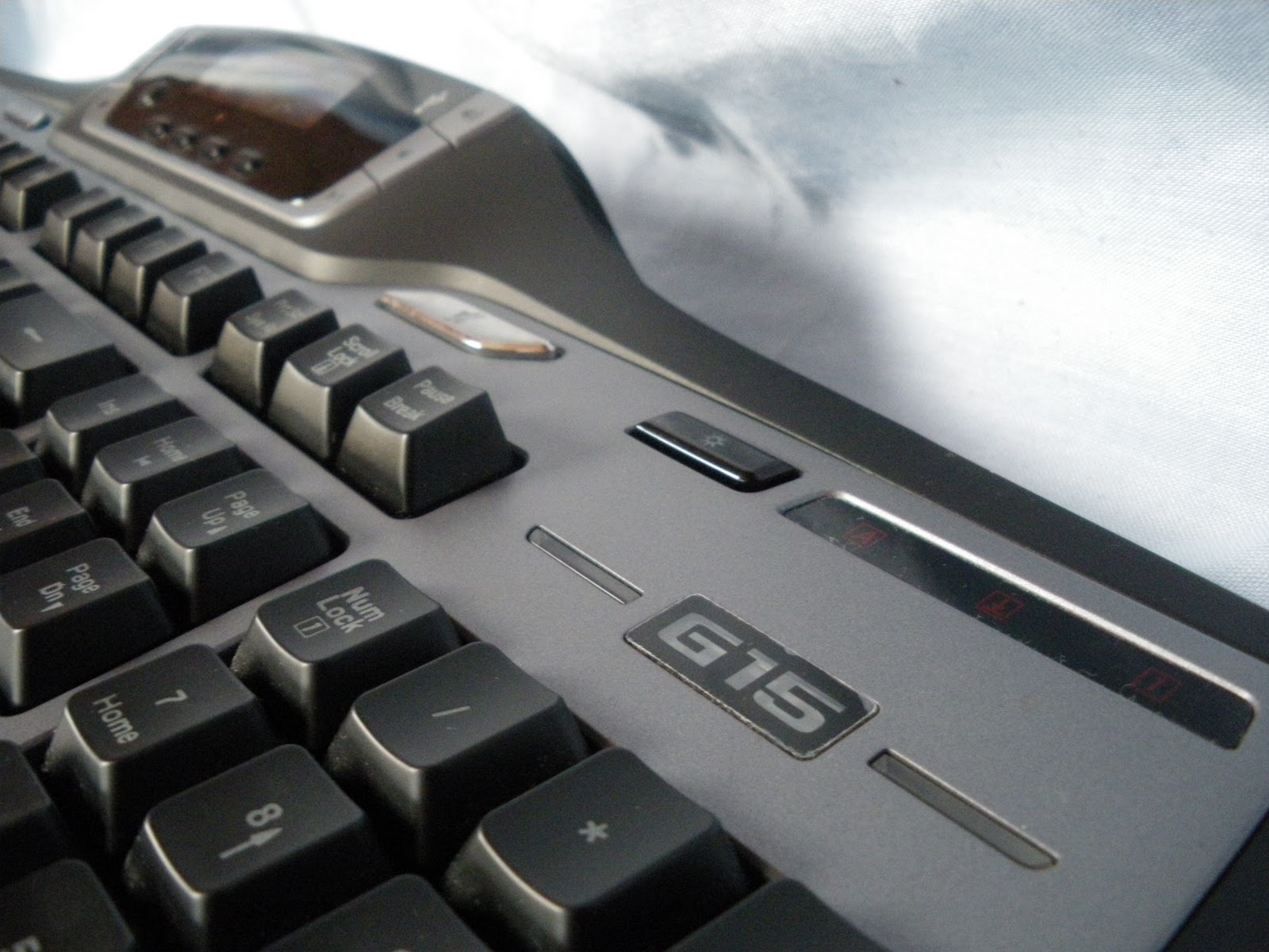 Logitech G15 v2 Gaming Keyboard