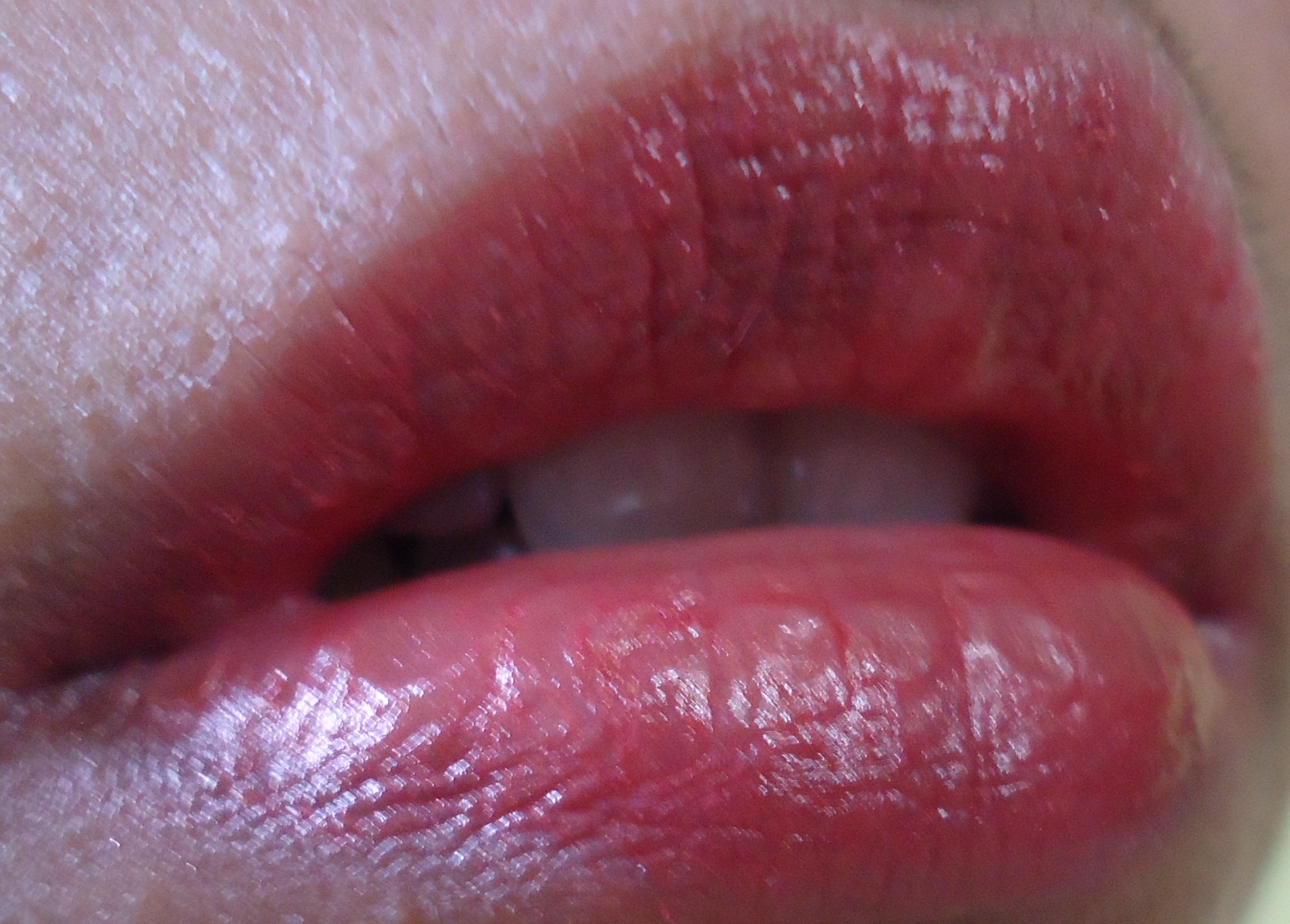 Deborah Milano MilanoRed Lipstick Review, Swatches - New Love - Makeup