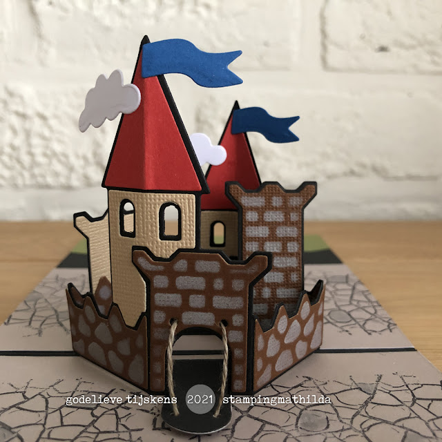 StampingMathilda: Castle Pop-up Card
