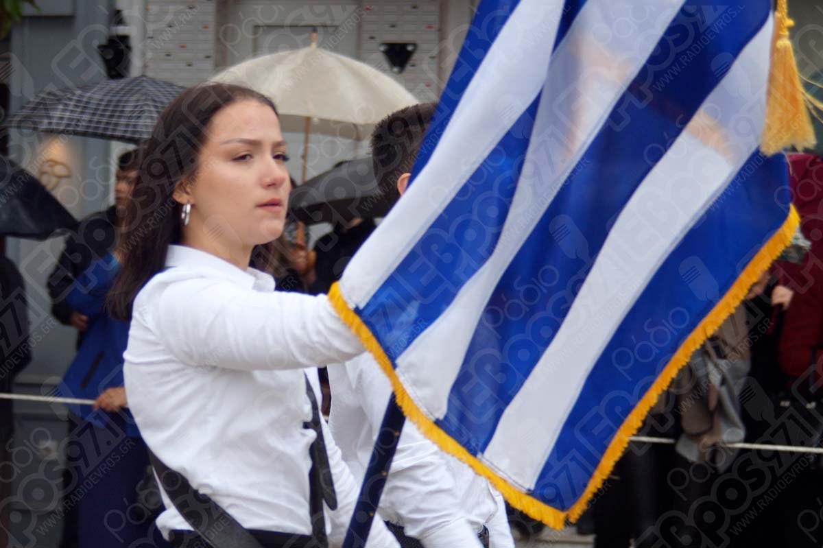 ΑΓΩΝΙΣΤΙΚΗ ΑΝΕΞΑΡΤΗΤΗ ΠΑΡΕΜΒΑΣΗ ΕΒΡΟΥ: H παρέλαση στην Ορεστιάδα