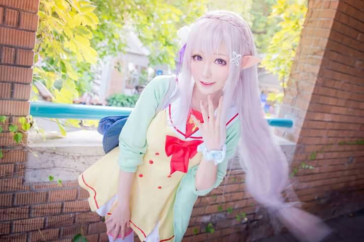 Cosplay Sekaii Cosplay Emilia