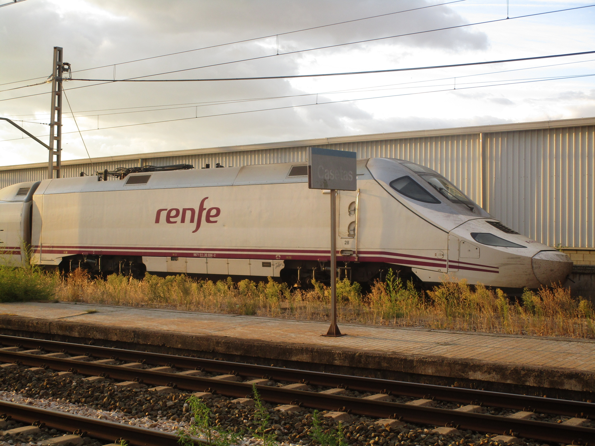 Unos cuantos trenes: FOTOGRAFÍAS --- Serie 130