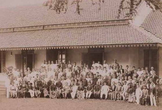 Program Politik Etis Penyelenggaraan Pendidikan bagi Masyarakat Pribumi ...