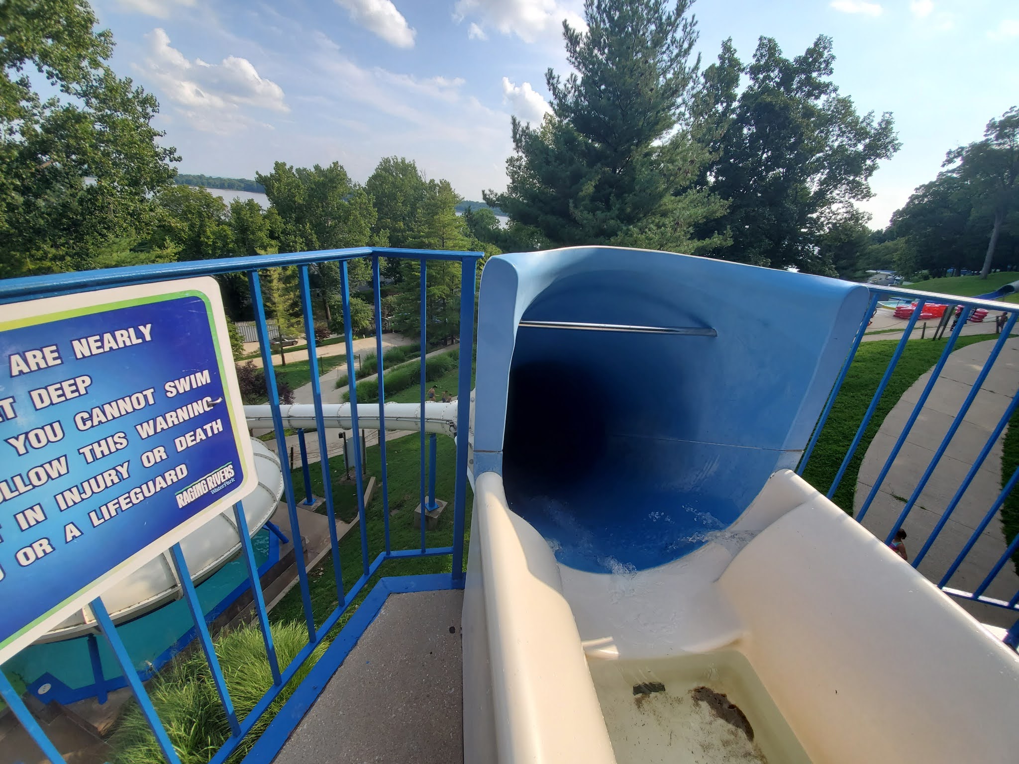 Play St. Louis: Raging Rivers Waterpark, Grafton