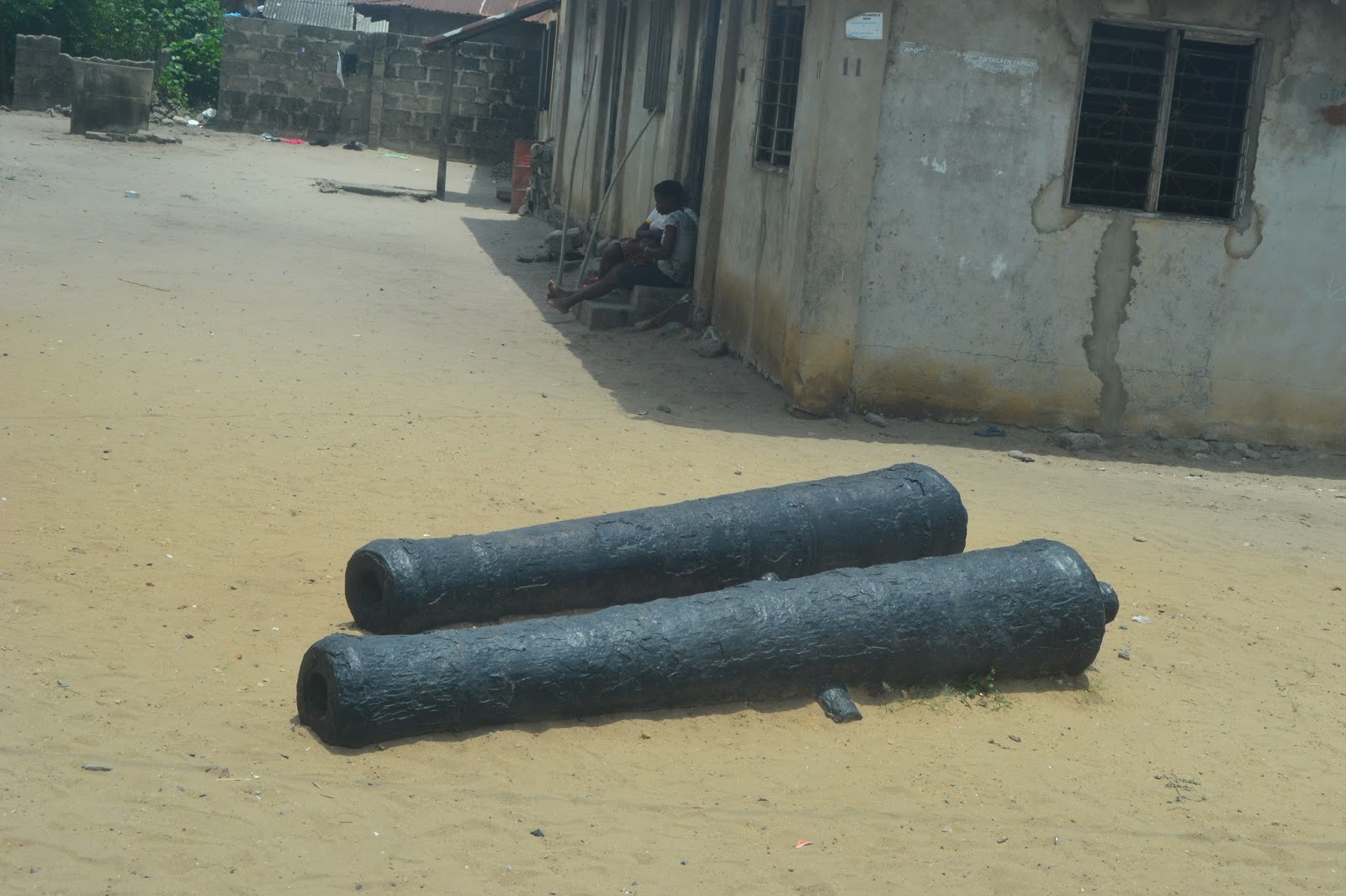 Photowalk in Badagry: Chief Mobee Royal Family Original Slave Relic ...