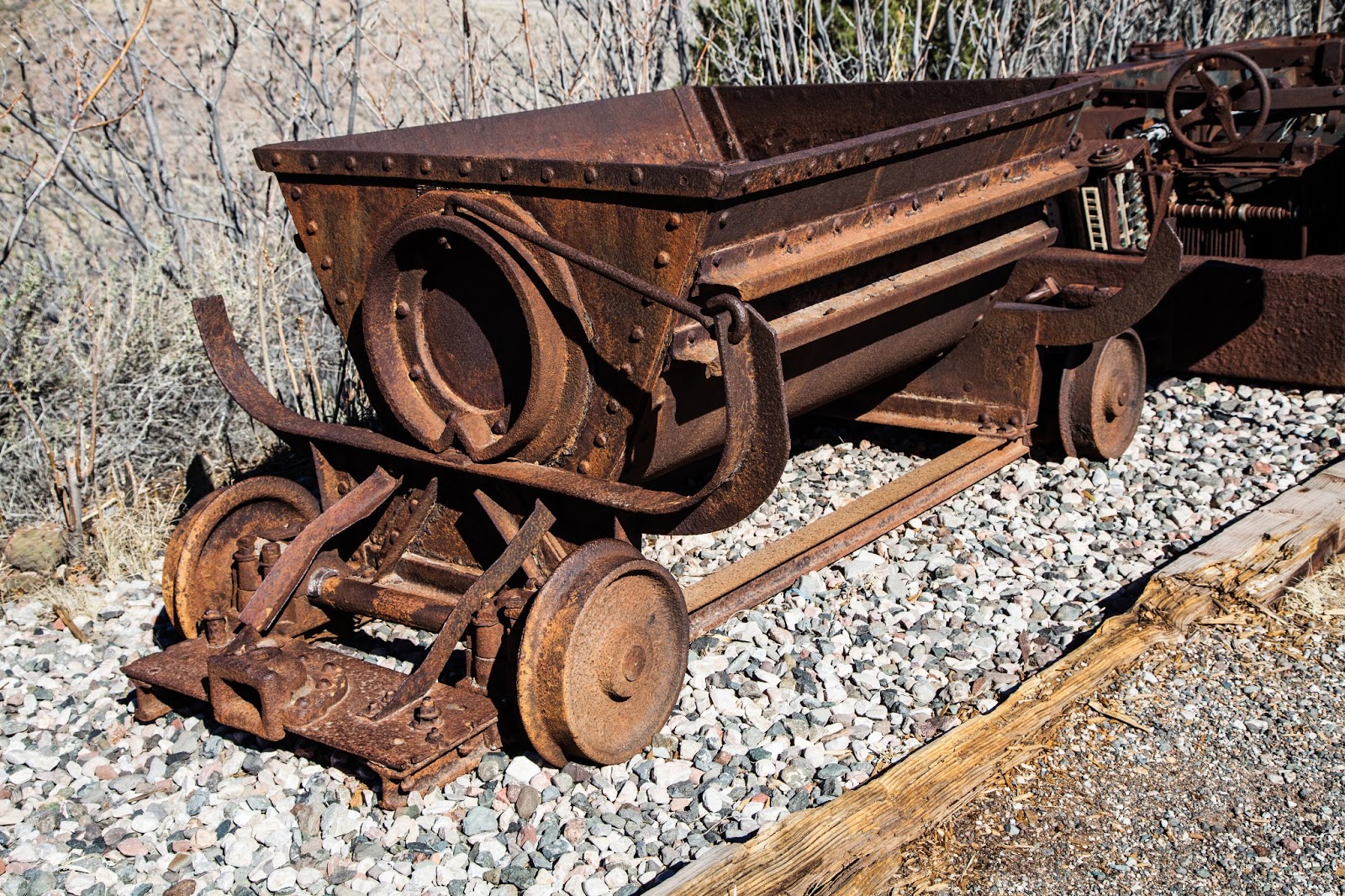 Walking Arizona: Old Ore Car