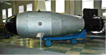 La "Tsar Bomba" AN-602 King of the Bombs.