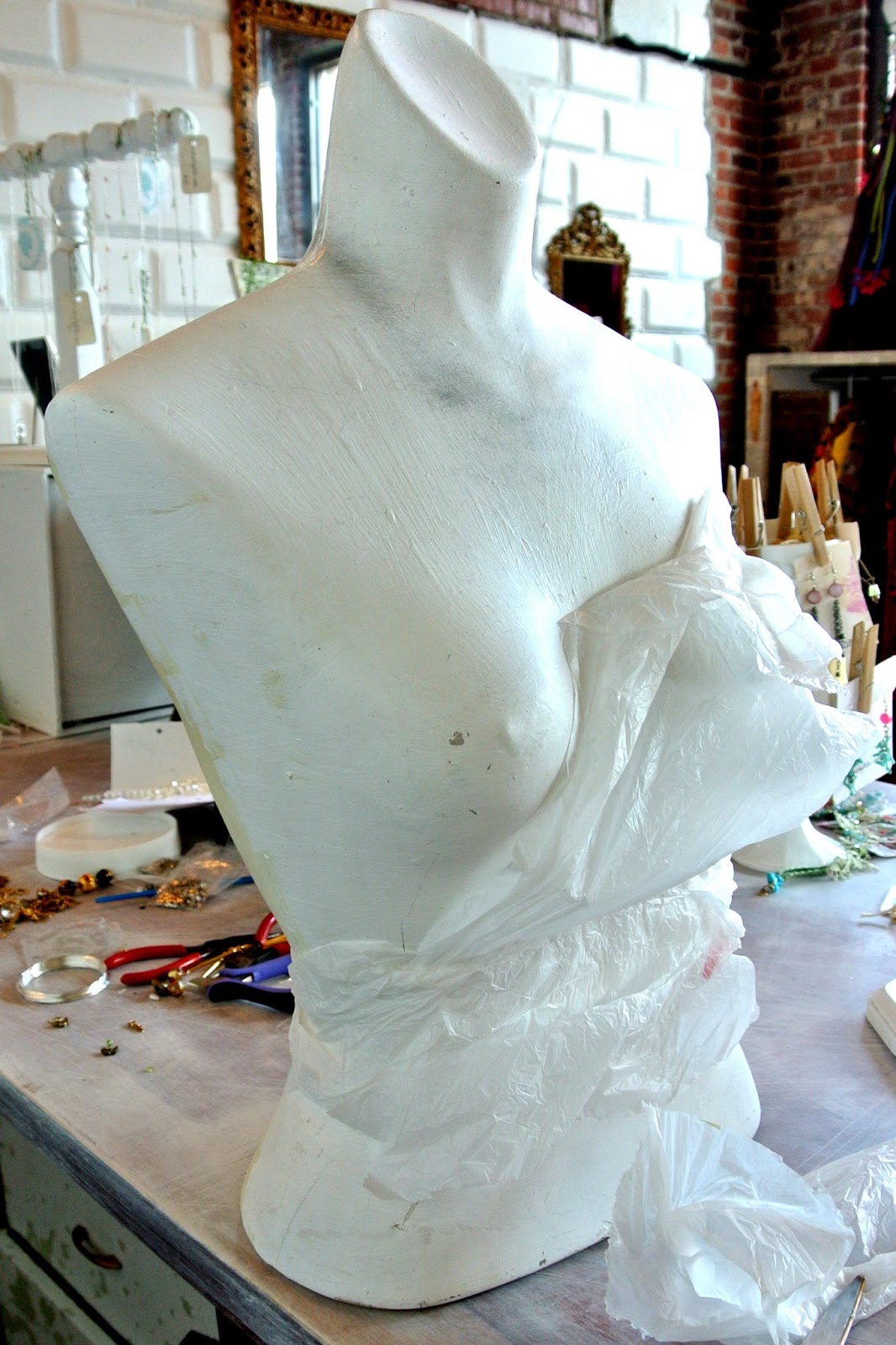 Love Hey Lola Make Your Own Mannequins jewelry Displays Love Hey Lola Make Your Own Mannequins jewelry Displays