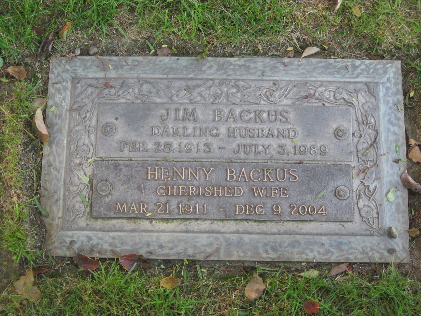 Six Feet Under Hollywood: March 2018